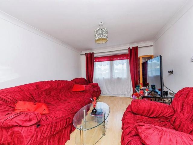 3 bedroom property to rent