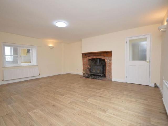3 bedroom property to rent