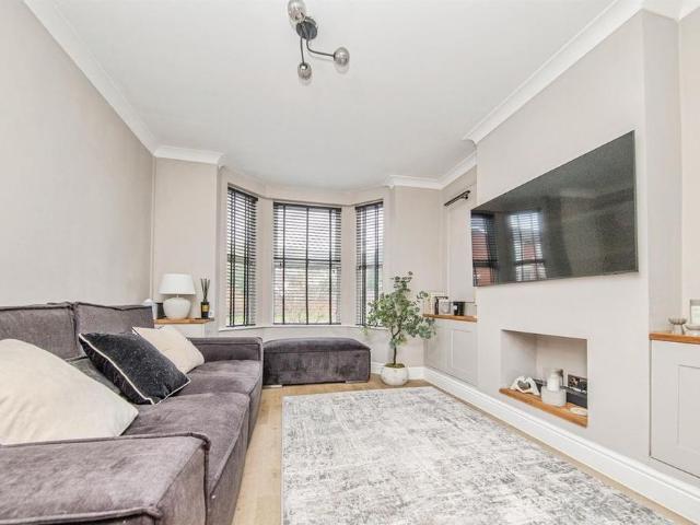 3 bedroom property to rent