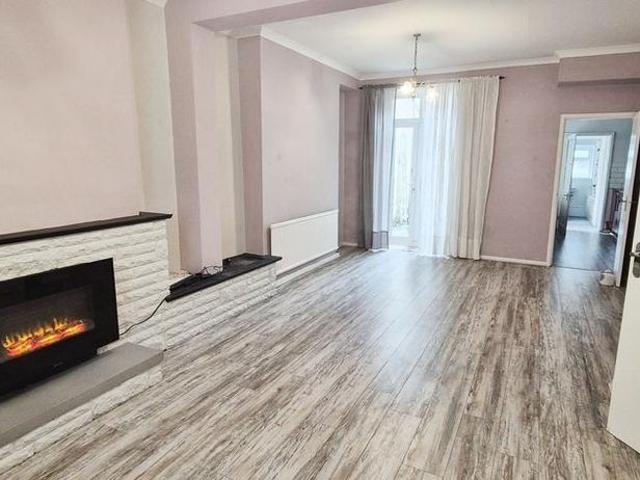 3 bedroom property to rent