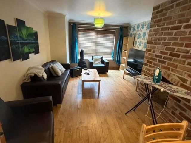 3 bedroom property to rent