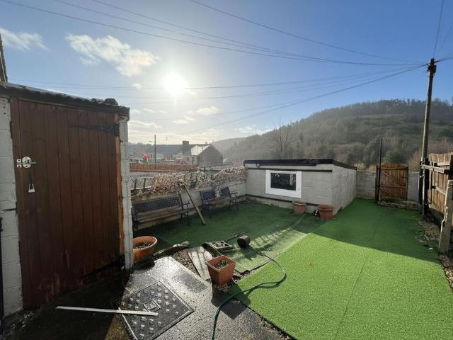3 bedroom property to rent