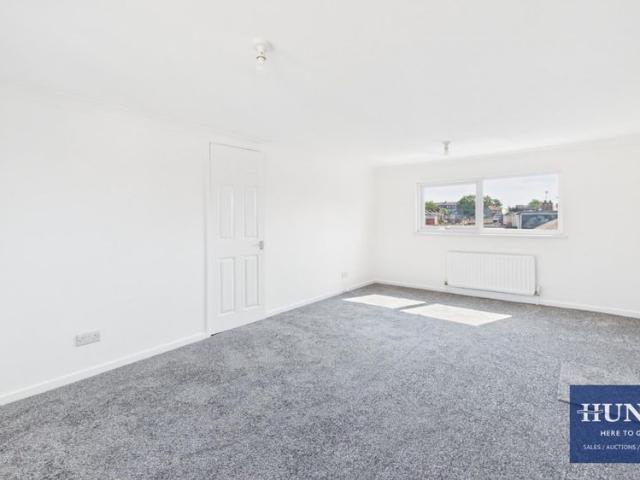 3 bedroom Property To Rent Total Size: 1155 SQ FT