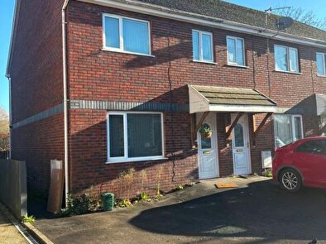 3 Bedroom Property To Rent In Tawe Place, Swansea, SA6
