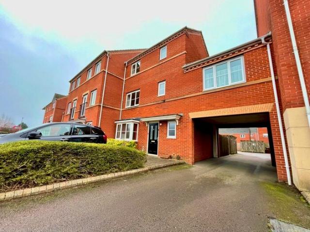 3 Bedroom Property To Rent In Alma Road, Banbury, OX16