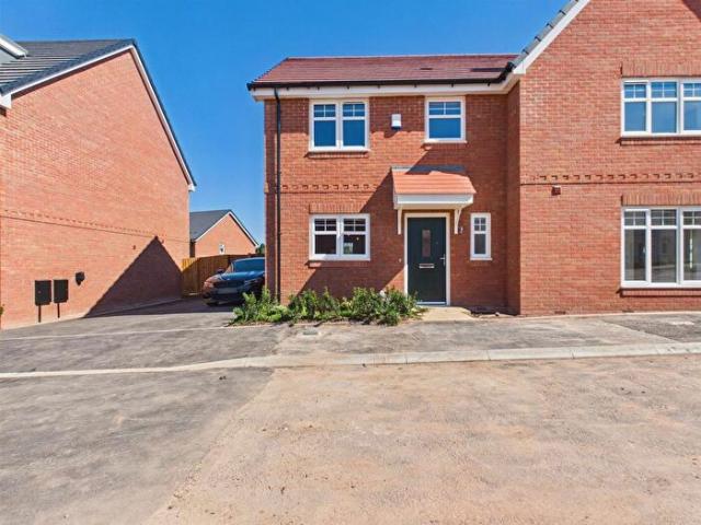 3 Bedroom Property To Rent In Carrington Way, Coventry, CV7