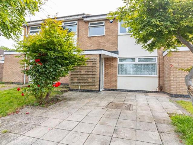 3 Bedroom Property To Rent In Corbet Close, Leicester, LE4