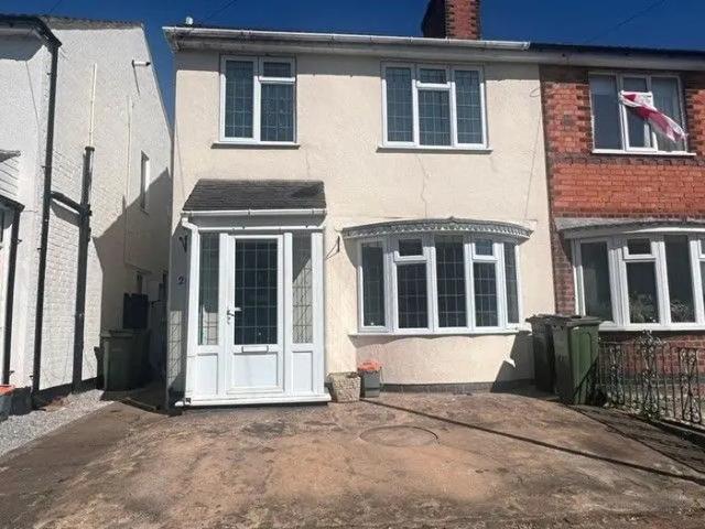 3 Bedroom Property To Rent In Horsewell Lane, Wigston, LE18