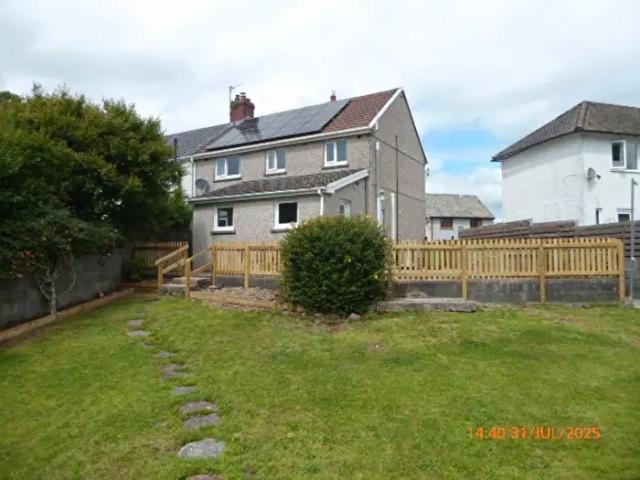 3 Bedroom Property To Rent In Ismyrddin, Carmarthen, SA31