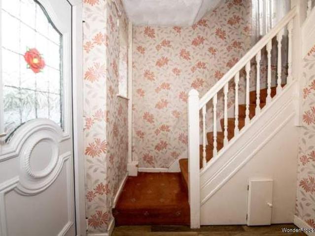 3 bedroom property to rent in Manchester
