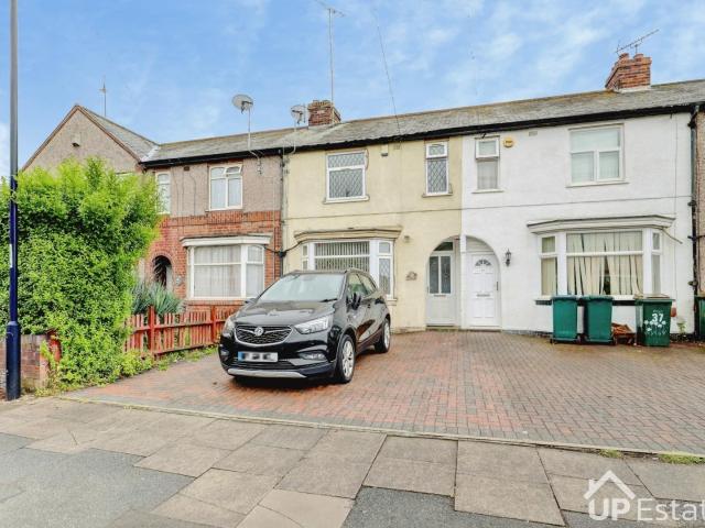 3 bedroom property to rent on Yelverton Road, Coventry