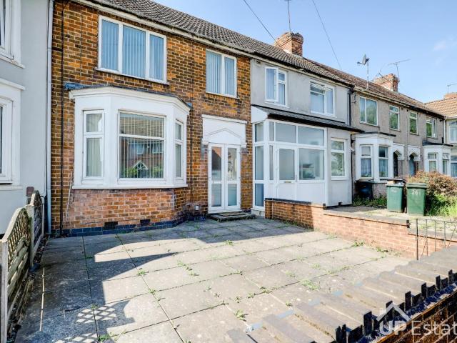 3 bedroom property to rent on Burnaby Road, Coventry