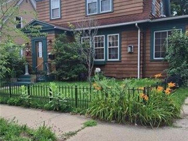 3 bedroom, Providence RI 02907 105095910