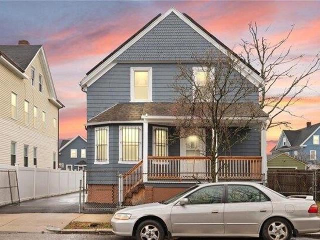 3 bedroom, Providence RI 02907 LS102762661