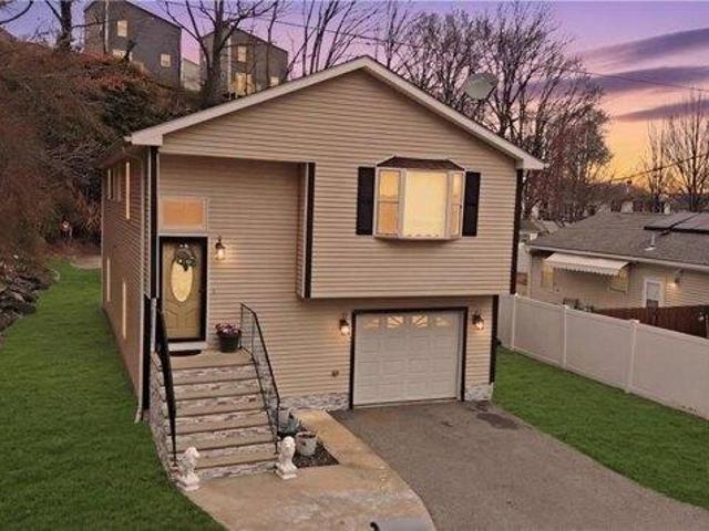 3 bedroom, Providence RI 02904 101783589