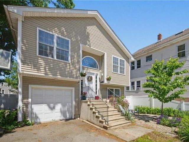 3 bedroom, Providence RI 02904 104791418