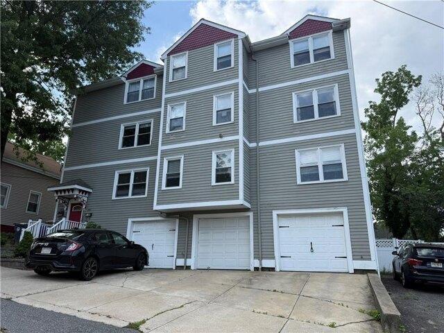 3 bedroom, Providence RI 02906 104790866
