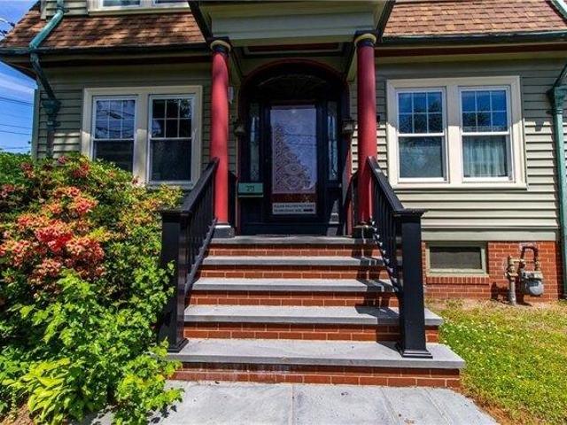 3 bedroom, Providence RI 02908 105114623