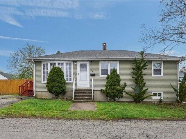 3 bedroom, Providence RI 02908 LS102595759
