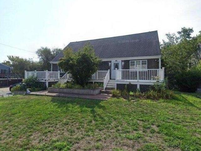 3 bedroom, Provincetown MA 02657 102823546