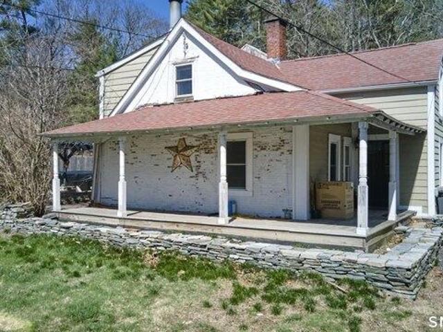 3 bedroom, Putnam CT 06260 LS103102420