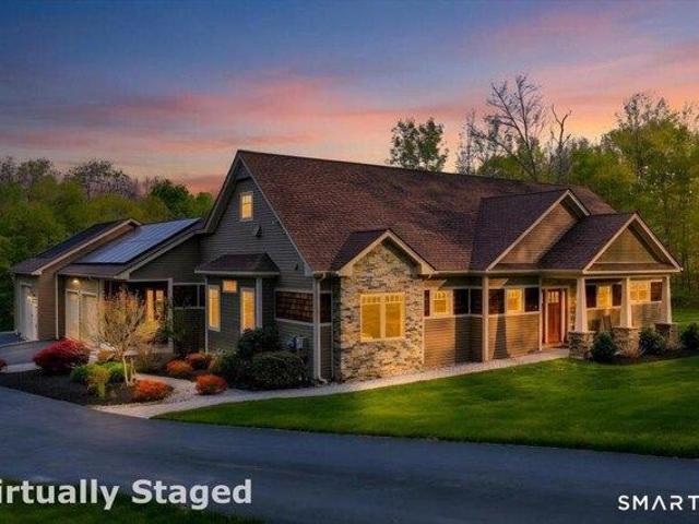 3 bedroom, Putnam CT 06260 104116172