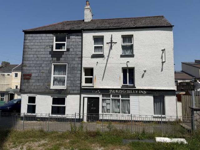 3 Bedroom Pub Commercial