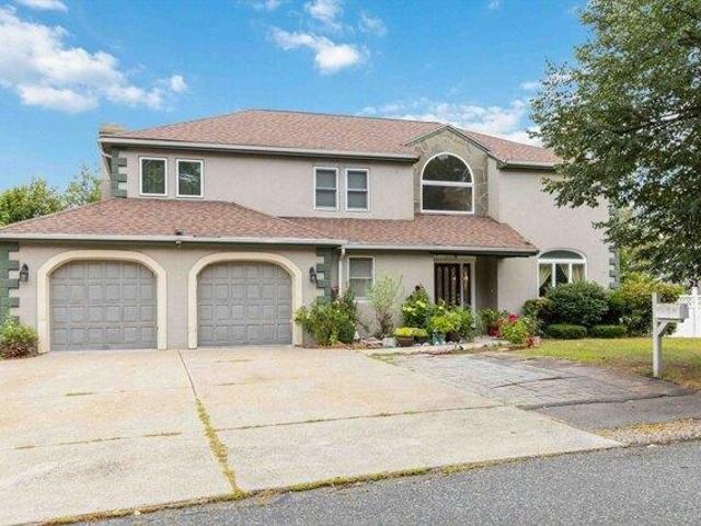 3 bedroom, Quincy MA 02169 102592876
