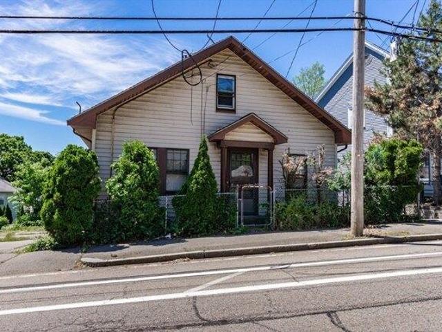 3 bedroom, Quincy MA 02169 103442145