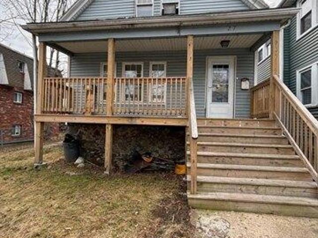 3 bedroom, Quincy MA 02169 103438157