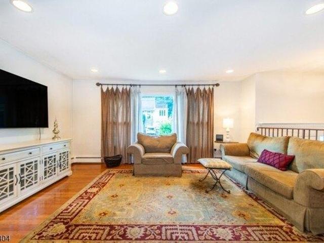 3 bedroom, Rockaway NJ 07866 105155761