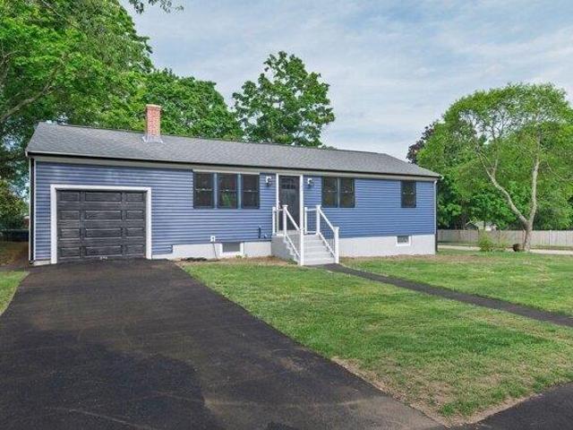 3 bedroom, Rockland MA 02370 103018000
