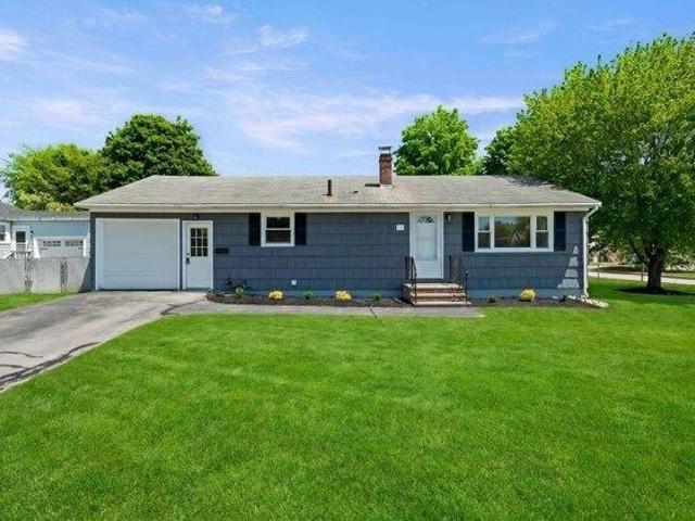 3 bedroom, Rochester NH 03867 103247311