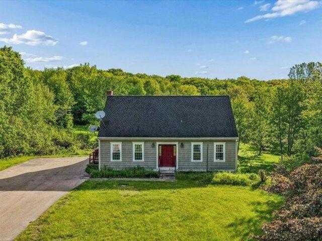 3 bedroom, Rochester NH 03867 104604414