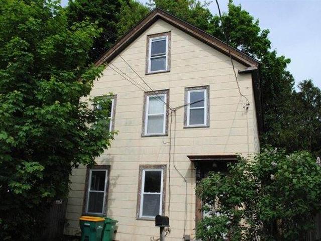 3 bedroom, Rochester NH 03867 104791381