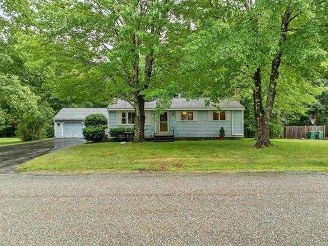 3 bedroom, Rochester NH 03868 104870296