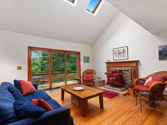 3 bedroom, Rochester VT 05767 103930037