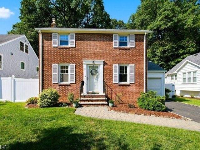 3 bedroom, Roseland NJ 07068 105143177