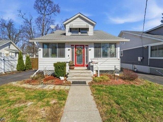 3 bedroom, Roselle NJ 07203 102028338