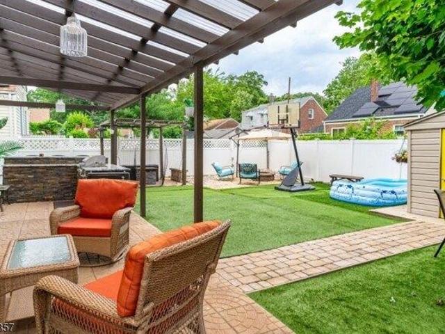 3 bedroom, Roselle NJ 07203 102318248
