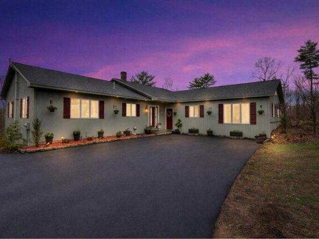 3 bedroom, Raymond ME 04071 LS101657768