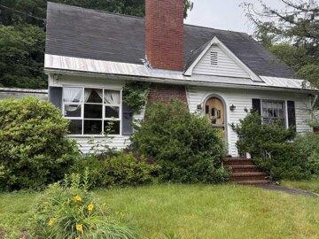 3 bedroom, Raymond NH 03077 104790985