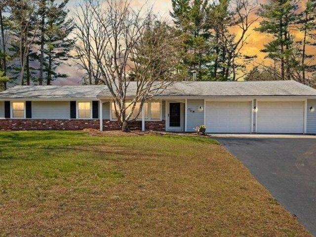 3 bedroom, Raynham MA 02767 102444735