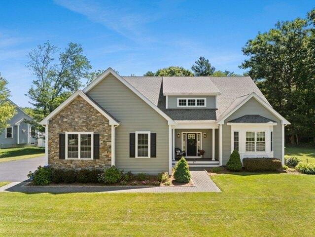 3 bedroom, Raynham MA 02767 105124677