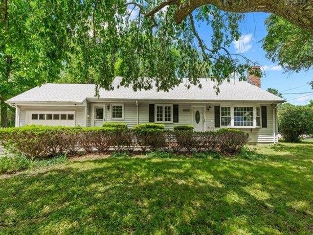 3 bedroom, Raynham MA 02767 LS103075168