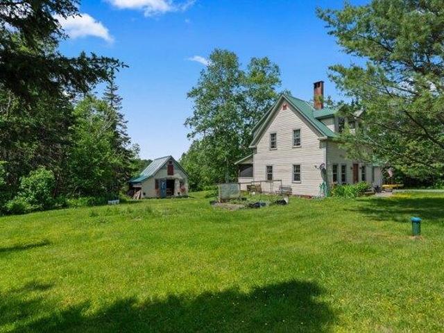 3 bedroom, Rangeley ME 04970 LS102446465