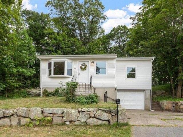 3 bedroom, Randolph MA 02368 105109755