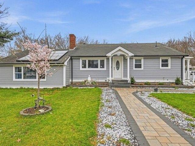 3 bedroom, Randolph MA 02368 102064244
