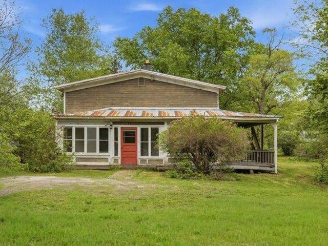 3 bedroom, Randolph VT 05060 104652325