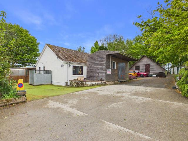 3 Bedroom Retail Property high Street Commercial